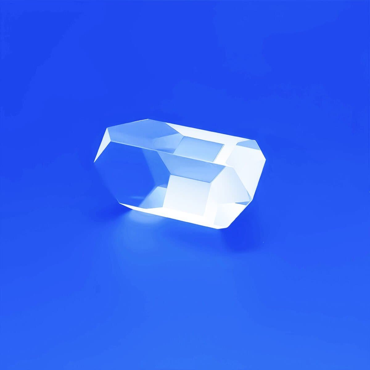 Roof Prism - Sapphire, Quartz, K9/BK7 & Optical Glass Material Supplier